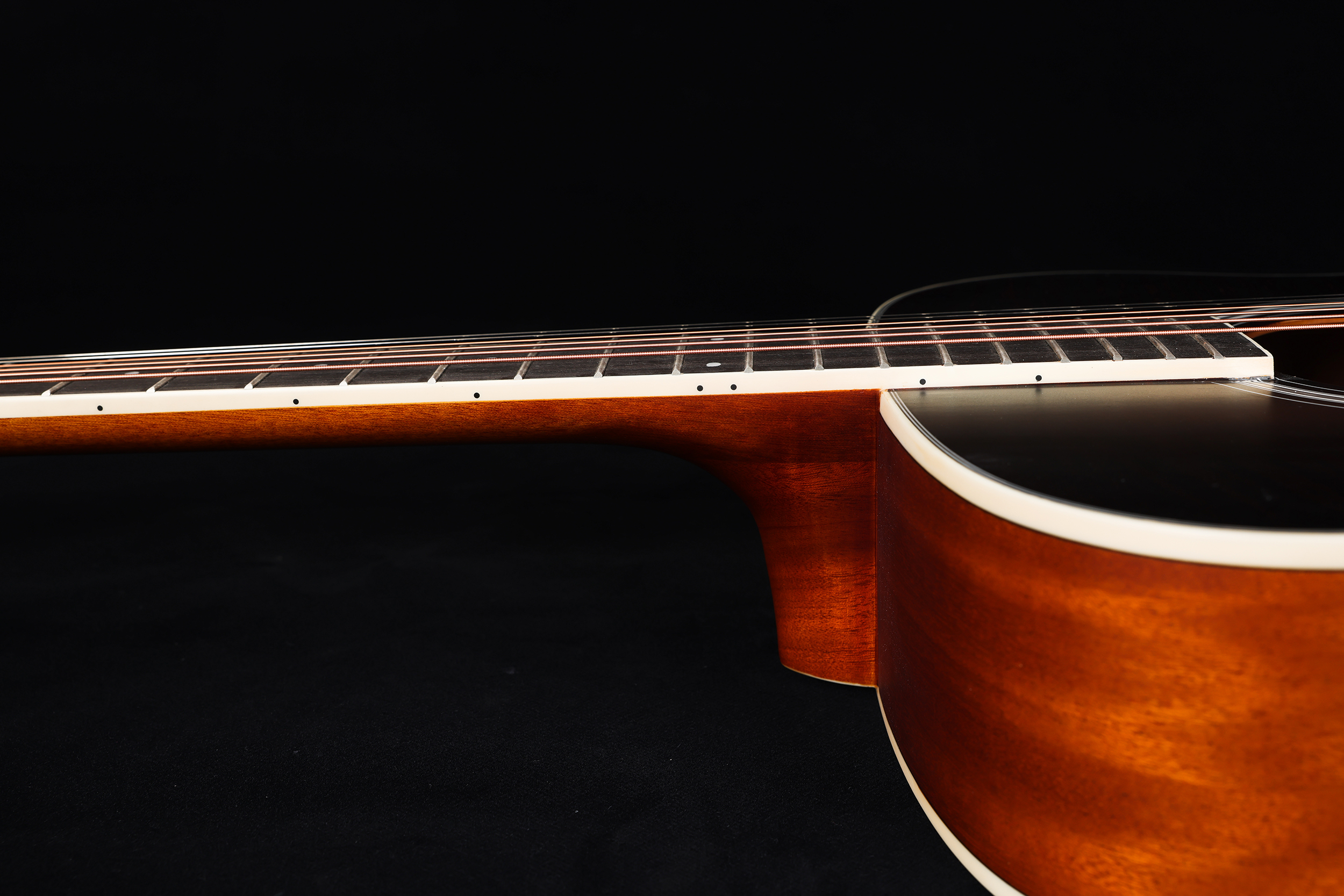 Acoustic Guitars - Premium Acoustic Guitars - AILEEN